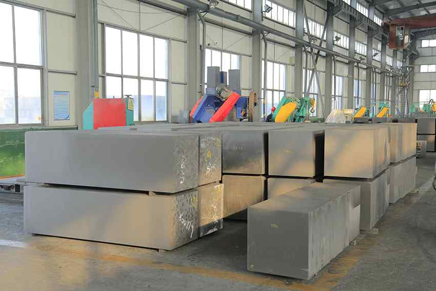 Graphite Industry Is One Of The Key Industries In China - hhgraphite.com